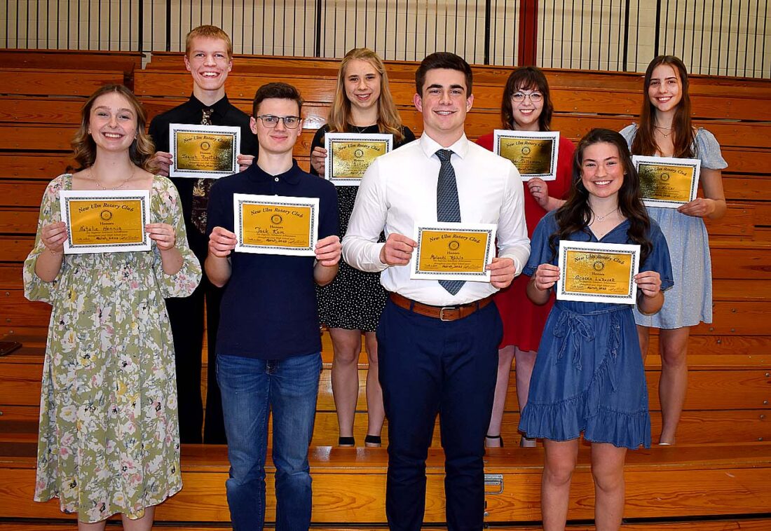 Scholastic banquet honors top seniors in local high schools | News ...